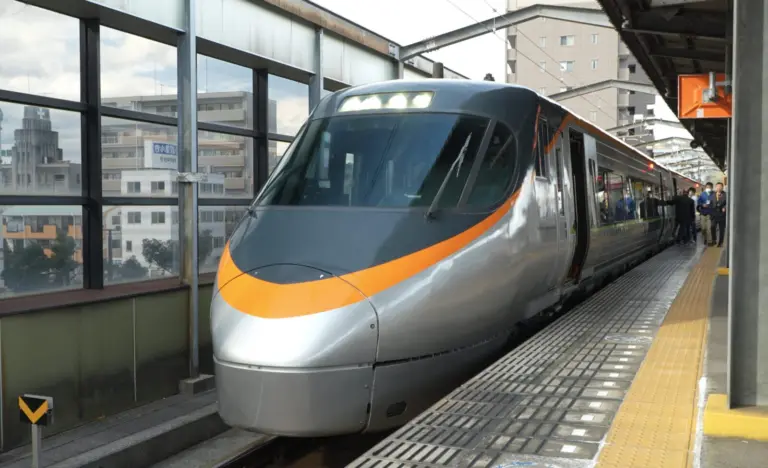 JR四国のグリーン車完全ガイド！料金・予約・種類を徹底解説 | Shikokuレールノート
